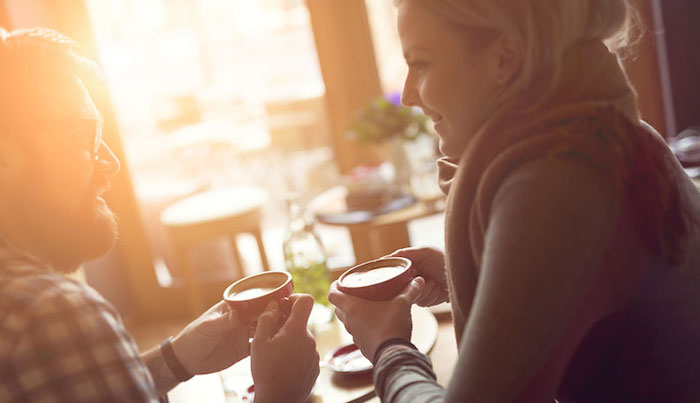 7 Men Tips on How to Behave on the First Date